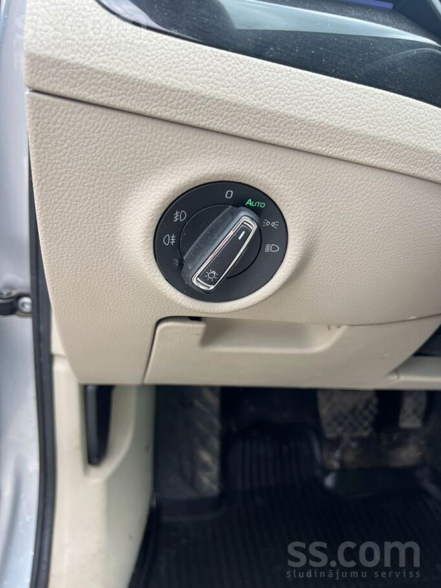 Skoda SuperB 2015 Rīga, ar dzinēja tilpumu 2.00 L un nobraukumu 162 tūkst. km par 13990 €, foto 12 vietnē AUTOMOTO.COM.LV