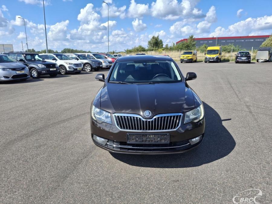 Skoda SuperB 2015 in Vilnius, with an engine capacity of 1.97 L and mileage of 265 thousand km for 6500 €, photo 1 on AUTOMOTO.COM.LV