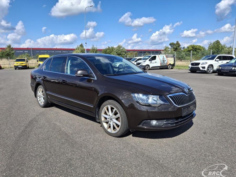 Skoda SuperB 2015 in Vilnius, with an engine capacity of 1.97 L and mileage of 265 thousand km for 6500 €, photo 3 on AUTOMOTO.COM.LV