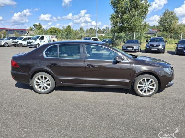Skoda SuperB 2015 in Vilnius, with an engine capacity of 1.97 L and mileage of 265 thousand km for 6500 €, photo 5 on AUTOMOTO.COM.LV