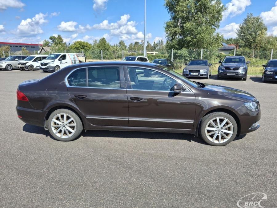 Skoda SuperB 2015 in Vilnius, with an engine capacity of 1.97 L and mileage of 265 thousand km for 6500 €, photo 6 on AUTOMOTO.COM.LV