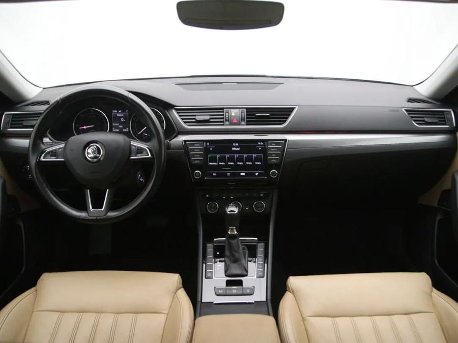 Skoda SuperB 2016 in Vilnius, with an engine capacity of 1.60 L and mileage of 215 thousand km for 11999 €, photo 3 on AUTOMOTO.COM.LV