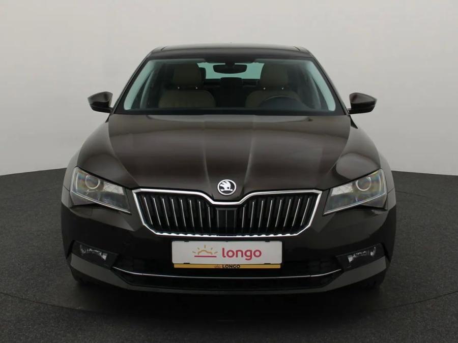 Skoda SuperB 2016 in Vilnius, with an engine capacity of 1.60 L and mileage of 215 thousand km for 11999 €, photo 4 on AUTOMOTO.COM.LV