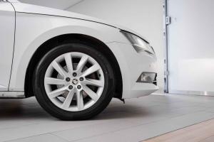 Skoda SuperB 2018 in Peetri, with an engine capacity of 2.00 L and mileage of 286 thousand km for 9500 €, photo 9 on AUTOMOTO.COM.LV