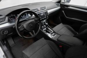 Skoda SuperB 2018 in Peetri, with an engine capacity of 2.00 L and mileage of 286 thousand km for 9500 €, photo 12 on AUTOMOTO.COM.LV