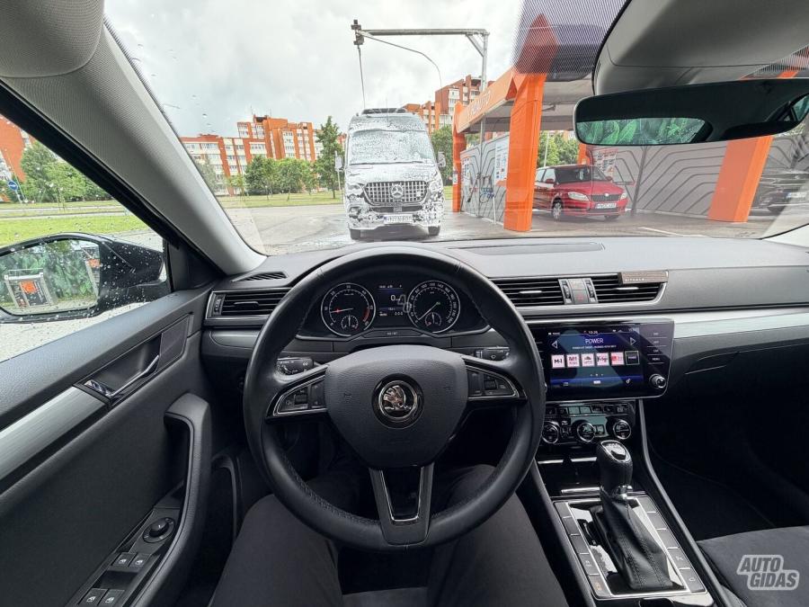 Skoda SuperB 2019 in Klaipeda, with an engine capacity of 2.00 L and mileage of 98 thousand km for 17550 €, photo 21 on AUTOMOTO.COM.LV