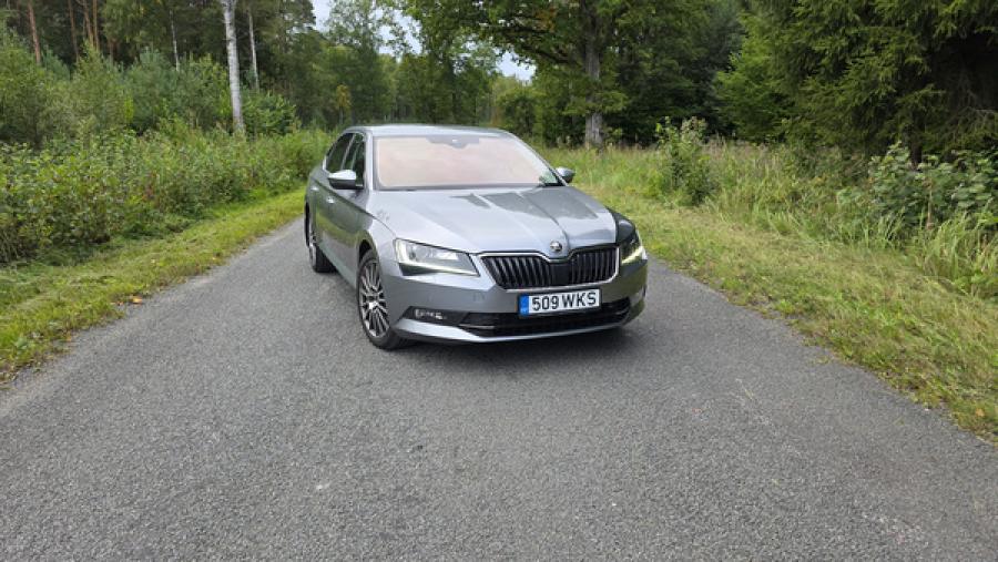 Skoda SuperB 2019 Hāpsalu, ar dzinēja tilpumu 2.00 L un nobraukumu 92 tūkst. km par 19000 €, foto 1 vietnē AUTOMOTO.COM.LV