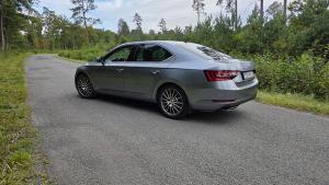 Skoda SuperB 2019 Hāpsalu, ar dzinēja tilpumu 2.00 L un nobraukumu 92 tūkst. km par 19000 €, foto 4 vietnē AUTOMOTO.COM.LV