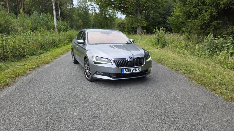Skoda SuperB 2019 Hāpsalu, ar dzinēja tilpumu 2.00 L un nobraukumu 92 tūkst. km par 19000 €, foto 8 vietnē AUTOMOTO.COM.LV