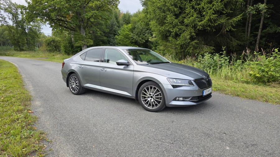 Skoda SuperB 2019 Hāpsalu, ar dzinēja tilpumu 2.00 L un nobraukumu 92 tūkst. km par 19000 €, foto 9 vietnē AUTOMOTO.COM.LV