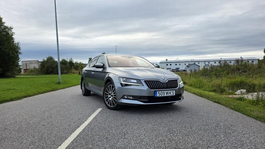 Skoda SuperB 2019 Hāpsalu, ar dzinēja tilpumu 2.00 L un nobraukumu 92 tūkst. km par 19000 €, foto 11 vietnē AUTOMOTO.COM.LV