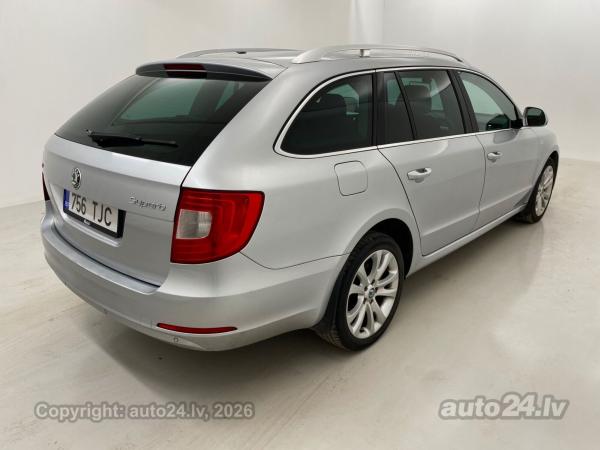 Skoda SuperB 2011 Tallina, ar dzinēja tilpumu 1.80 L un nobraukumu 123 tūkst. km par 4500 €, foto 4 vietnē AUTOMOTO.COM.LV