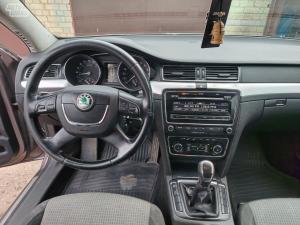 Skoda SuperB 2011 in Mazeikiai, with an engine capacity of 2.00 L and mileage of 373 thousand km for 2650 €, photo 10 on AUTOMOTO.COM.LV