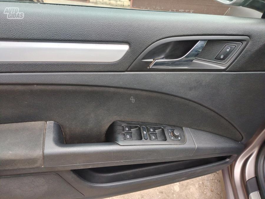 Skoda SuperB 2011 in Mazeikiai, with an engine capacity of 2.00 L and mileage of 373 thousand km for 2650 €, photo 13 on AUTOMOTO.COM.LV