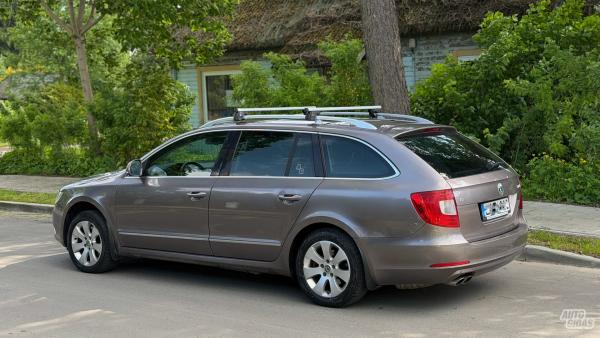Skoda SuperB 2011 Viļņa, ar dzinēja tilpumu 2.00 L un nobraukumu 327 tūkst. km par 3250 €, foto 3 vietnē AUTOMOTO.COM.LV