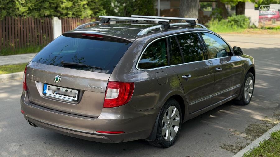 Skoda SuperB 2011 in Vilnius, with an engine capacity of 2.00 L and mileage of 327 thousand km for 3250 €, photo 5 on AUTOMOTO.COM.LV