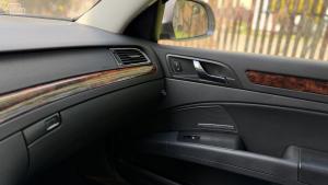 Skoda SuperB 2011 in Vilnius, with an engine capacity of 2.00 L and mileage of 327 thousand km for 3250 €, photo 15 on AUTOMOTO.COM.LV
