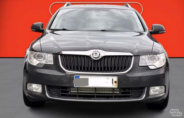 Skoda SuperB 2011 Kauņa, ar dzinēja tilpumu 2.00 L un nobraukumu 323 tūkst. km par 3850 €, foto 2 vietnē AUTOMOTO.COM.LV