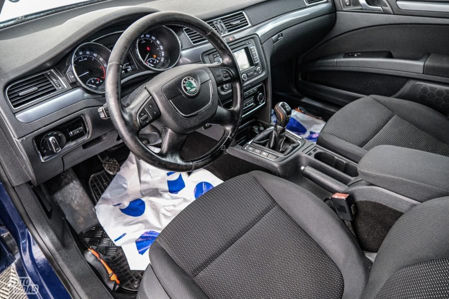 Skoda SuperB 2011 in Kaunas, with an engine capacity of 1.60 L and mileage of 255 thousand km for 5990 €, photo 6 on AUTOMOTO.COM.LV