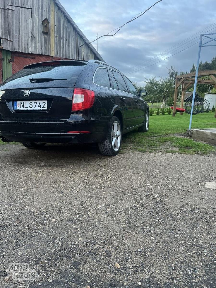 Skoda SuperB 2011 in Vilnius, with an engine capacity of 2.00 L and mileage of 287 thousand km for 5500 €, photo 20 on AUTOMOTO.COM.LV