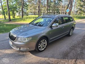 Шкода Суперб 2012 в Укмерге, объемом двигателя 2.00 л и пробегом 350 тыс. км за 4350 €, фото  на AUTOMOTO.COM.LV