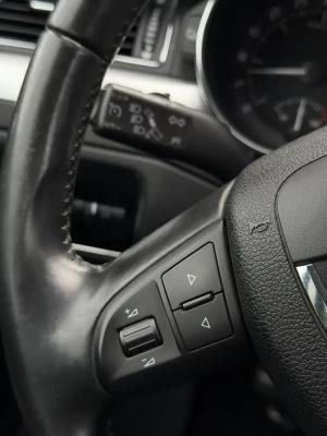 Skoda SuperB 2012 in Riga, with an engine capacity of 2.00 L and mileage of 362 thousand km for 3980 €, photo 16 on AUTOMOTO.COM.LV