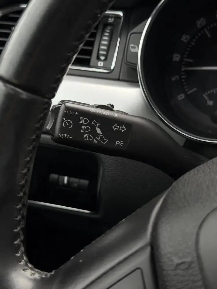 Skoda SuperB 2012 in Riga, with an engine capacity of 2.00 L and mileage of 362 thousand km for 3980 €, photo 17 on AUTOMOTO.COM.LV