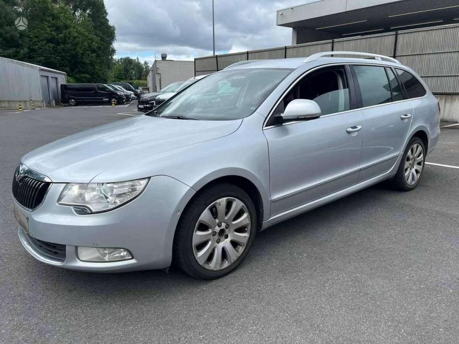 Skoda SuperB 2012 in Taurage, with an engine capacity of 2.00 L and mileage of 300 thousand km for 5350 €, photo 1 on AUTOMOTO.COM.LV
