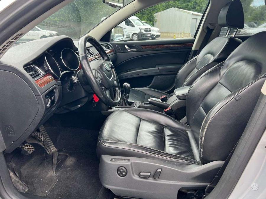 Skoda SuperB 2012 in Taurage, with an engine capacity of 2.00 L and mileage of 300 thousand km for 5350 €, photo 3 on AUTOMOTO.COM.LV