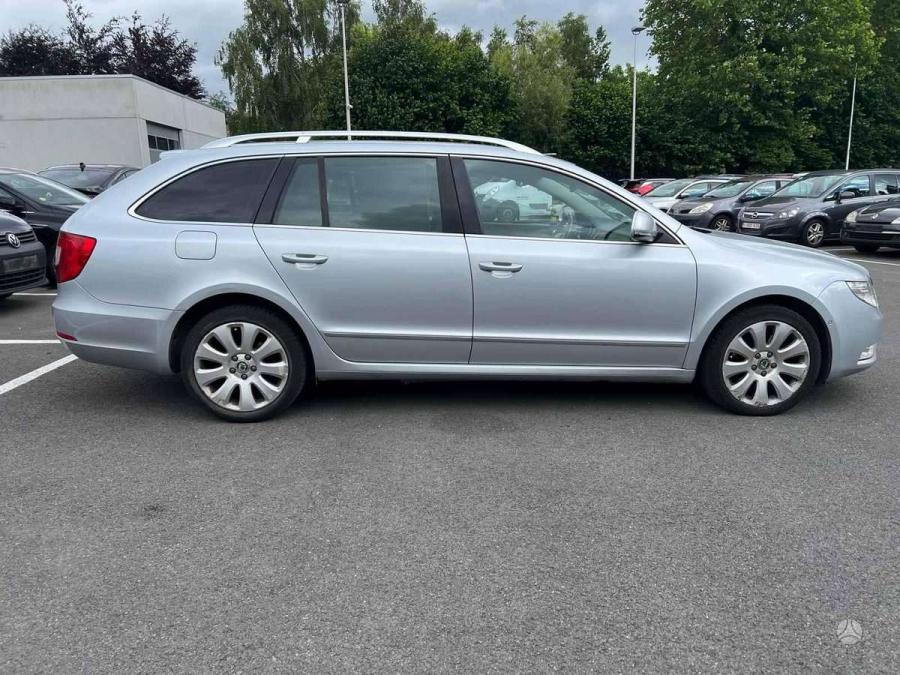 Skoda SuperB 2012 in Taurage, with an engine capacity of 2.00 L and mileage of 300 thousand km for 5350 €, photo 4 on AUTOMOTO.COM.LV