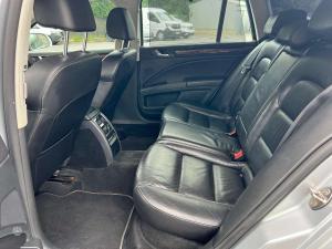 Skoda SuperB 2012 in Taurage, with an engine capacity of 2.00 L and mileage of 300 thousand km for 5350 €, photo 5 on AUTOMOTO.COM.LV