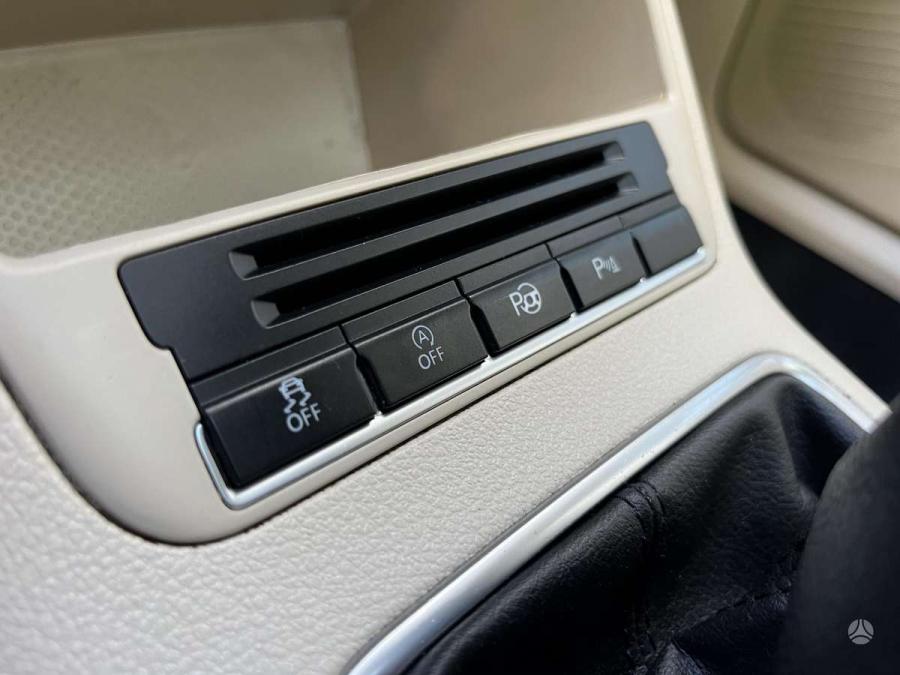 Skoda SuperB 2012 in Vilnius, with an engine capacity of 0.00 L and mileage of 439 thousand km for 4300 €, photo 3 on AUTOMOTO.COM.LV