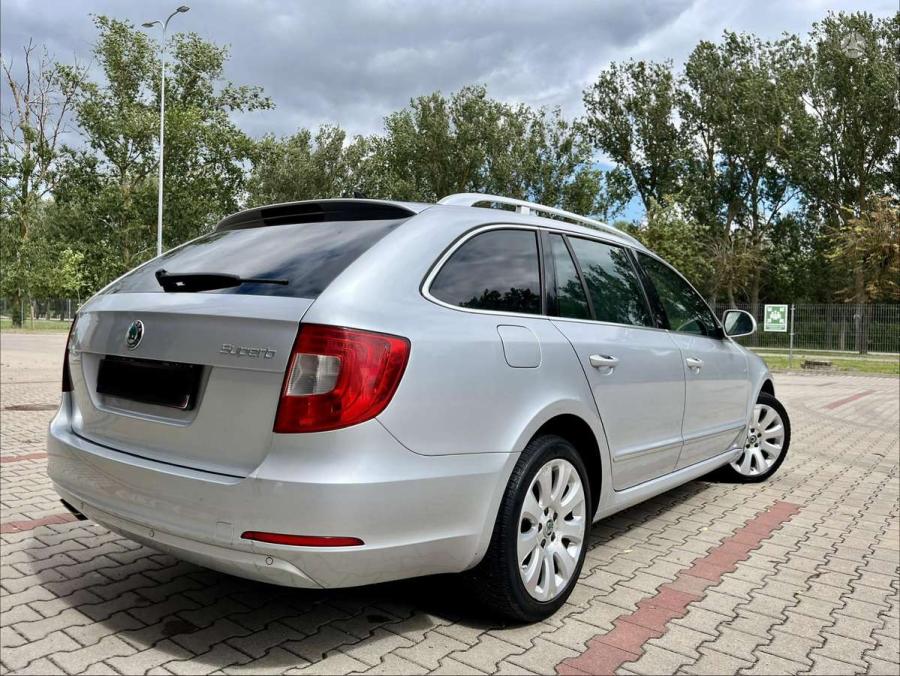 Skoda SuperB 2012 in Siauliai, with an engine capacity of 2.00 L and mileage of 308 thousand km for 5400 €, photo 6 on AUTOMOTO.COM.LV