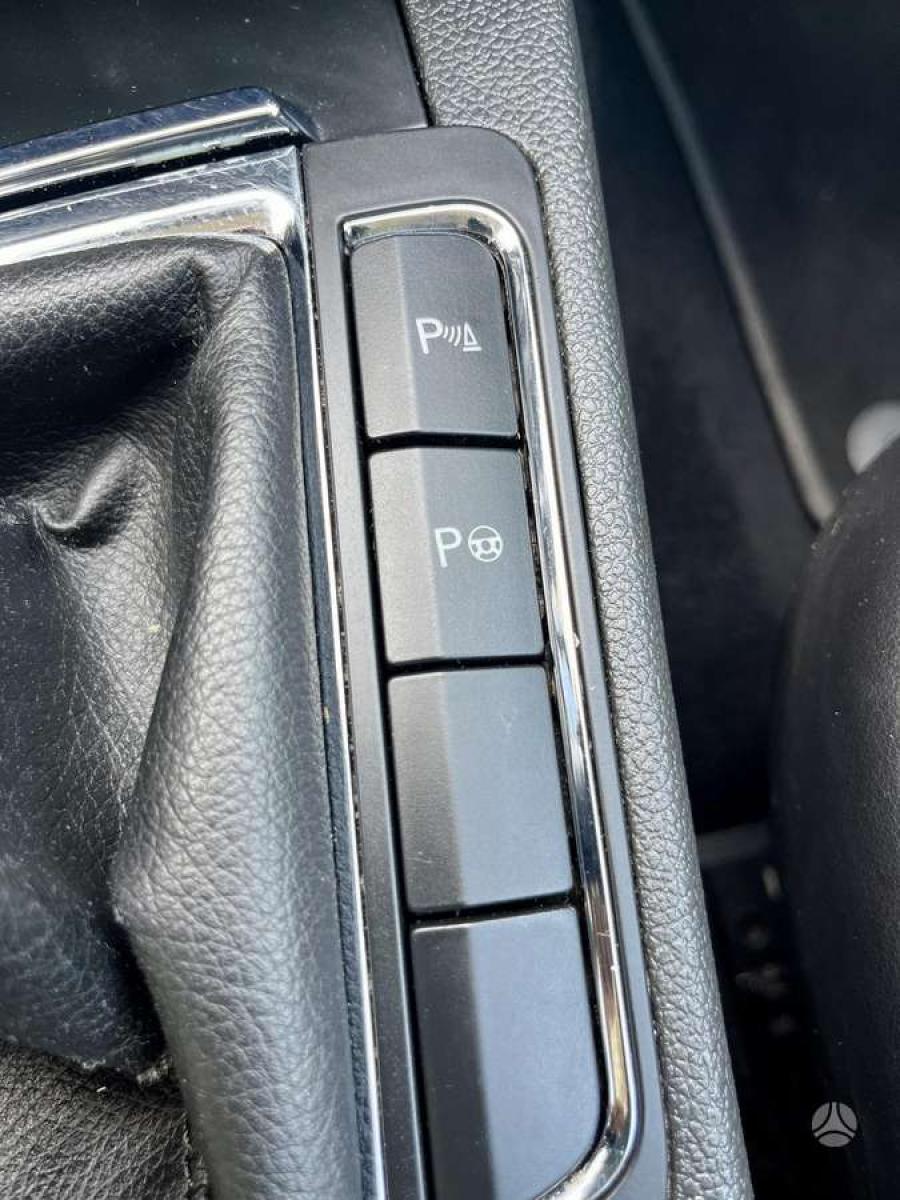 Skoda SuperB 2012 in Siauliai, with an engine capacity of 2.00 L and mileage of 308 thousand km for 5400 €, photo 13 on AUTOMOTO.COM.LV