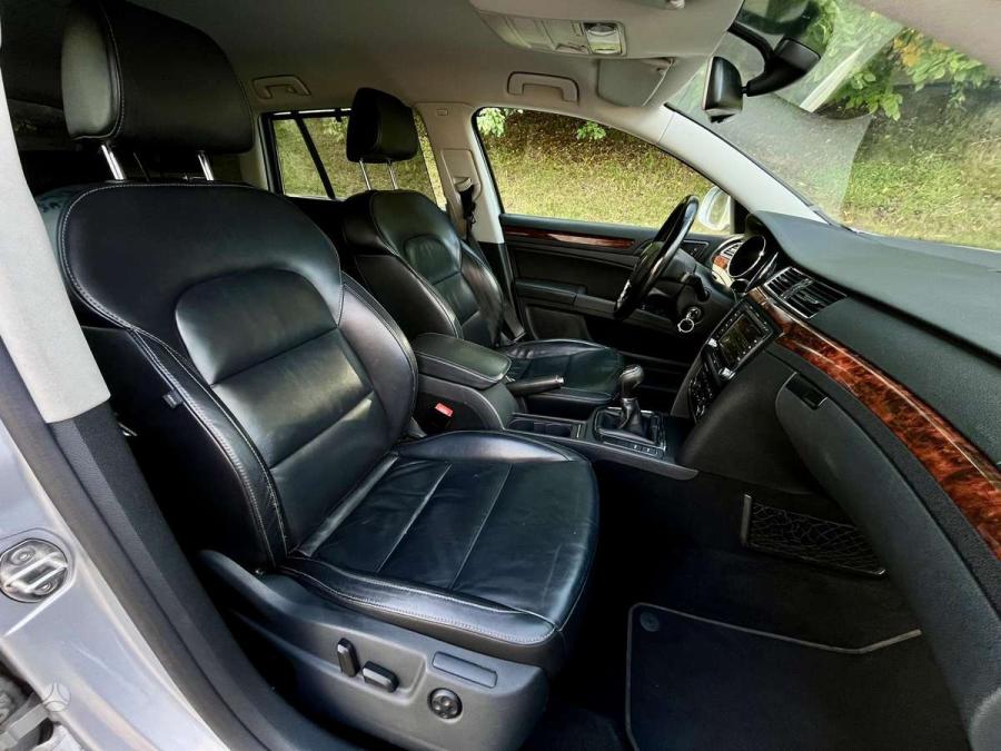 Skoda SuperB 2012 in Siauliai, with an engine capacity of 2.00 L and mileage of 310 thousand km for 5350 €, photo 3 on AUTOMOTO.COM.LV