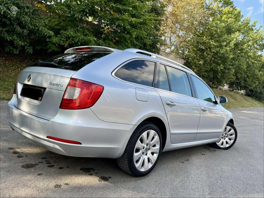 Skoda SuperB 2012 in Siauliai, with an engine capacity of 2.00 L and mileage of 310 thousand km for 5350 €, photo 7 on AUTOMOTO.COM.LV