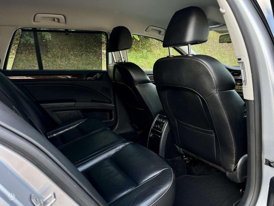 Skoda SuperB 2012 in Siauliai, with an engine capacity of 2.00 L and mileage of 310 thousand km for 5350 €, photo 8 on AUTOMOTO.COM.LV