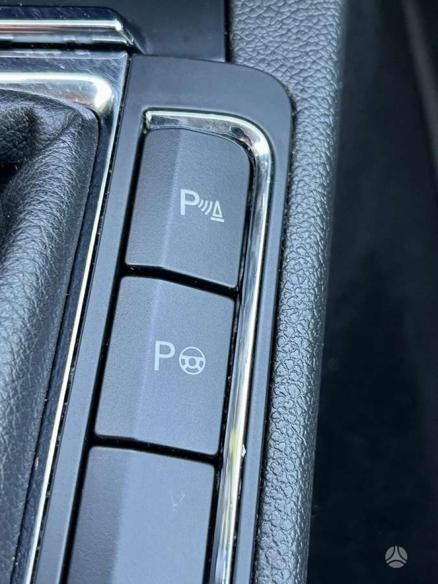 Skoda SuperB 2012 in Siauliai, with an engine capacity of 2.00 L and mileage of 310 thousand km for 5350 €, photo 12 on AUTOMOTO.COM.LV