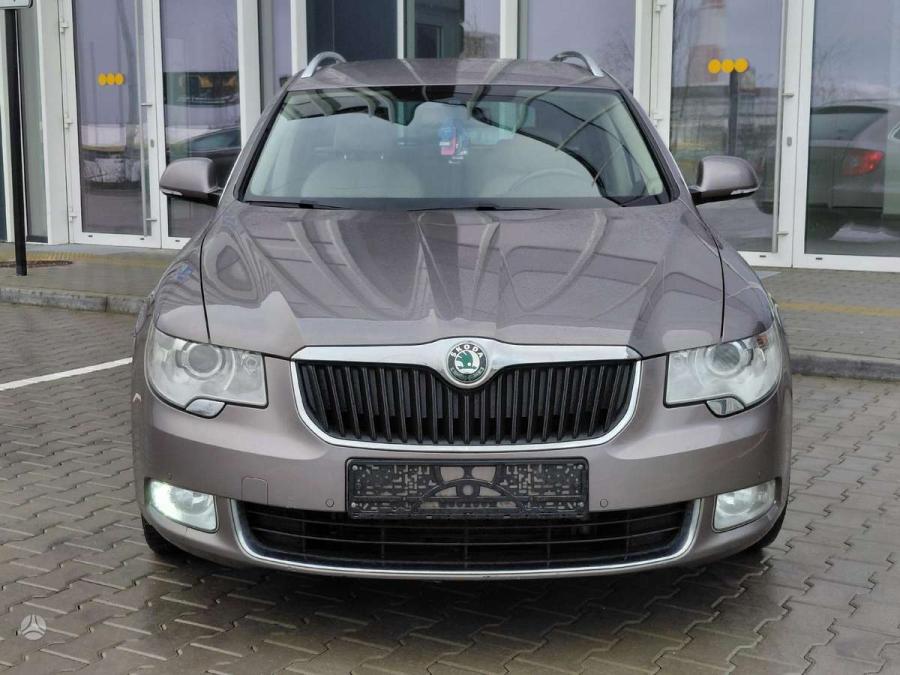 Skoda SuperB 2013 Viļņa, ar dzinēja tilpumu 1.97 L un nobraukumu 225 tūkst. km par 3300 €, foto 2 vietnē AUTOMOTO.COM.LV
