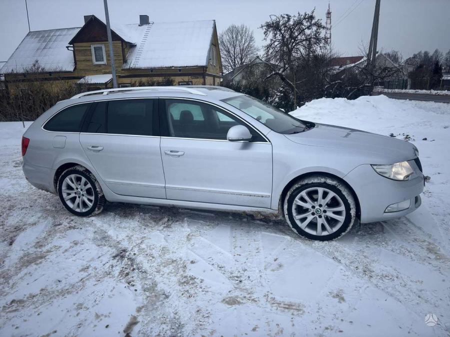 Skoda SuperB 2013 in Taurage, with an engine capacity of 1.97 L and mileage of 230 thousand km for 5990 €, photo 4 on AUTOMOTO.COM.LV