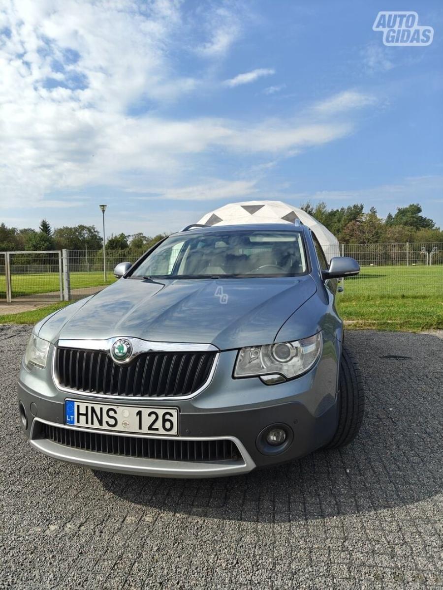 Skoda SuperB 2013 in Vilnius, with an engine capacity of 2.00 L and mileage of 270 thousand km for 6200 €, photo 5 on AUTOMOTO.COM.LV