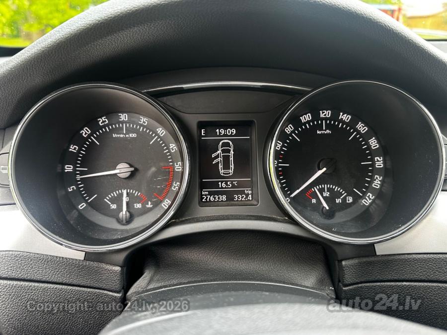 Skoda SuperB 2013 Tallina, ar dzinēja tilpumu 1.60 L un nobraukumu 276 tūkst. km par 6300 €, foto 9 vietnē AUTOMOTO.COM.LV