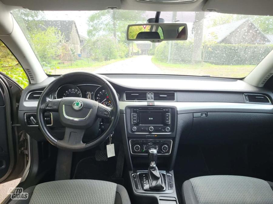 Skoda SuperB 2013 in Jurbarkas, with an engine capacity of 2.00 L and mileage of 335 thousand km for 3700 €, photo 10 on AUTOMOTO.COM.LV