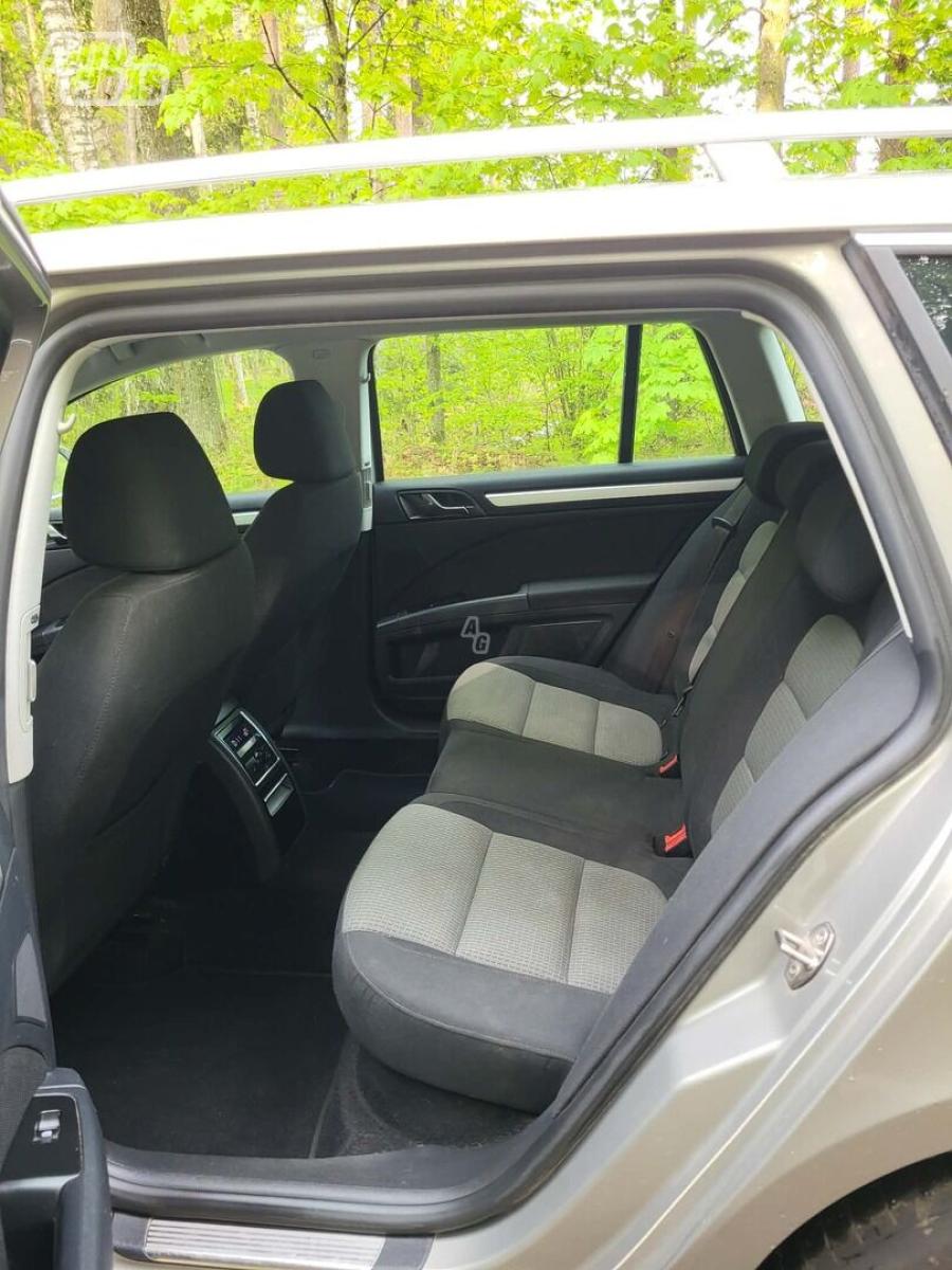 Skoda SuperB 2013 in Jurbarkas, with an engine capacity of 2.00 L and mileage of 335 thousand km for 3700 €, photo 11 on AUTOMOTO.COM.LV
