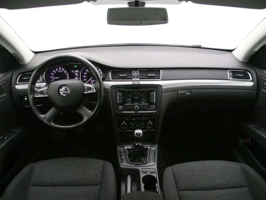 Skoda SuperB 2014 Viļņa, ar dzinēja tilpumu 1.60 L un nobraukumu 207 tūkst. km par 6999 €, foto 3 vietnē AUTOMOTO.COM.LV