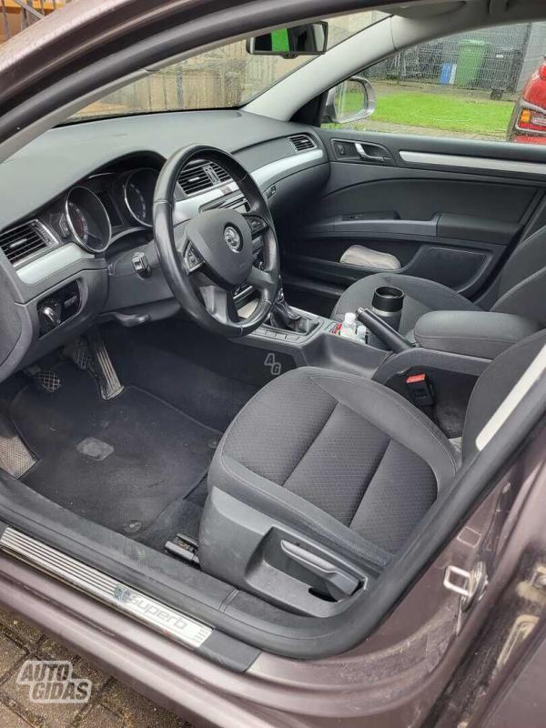 Skoda SuperB 2014 in Vilnius, with an engine capacity of 2.00 L and mileage of 116 thousand km for 9890 €, photo 5 on AUTOMOTO.COM.LV