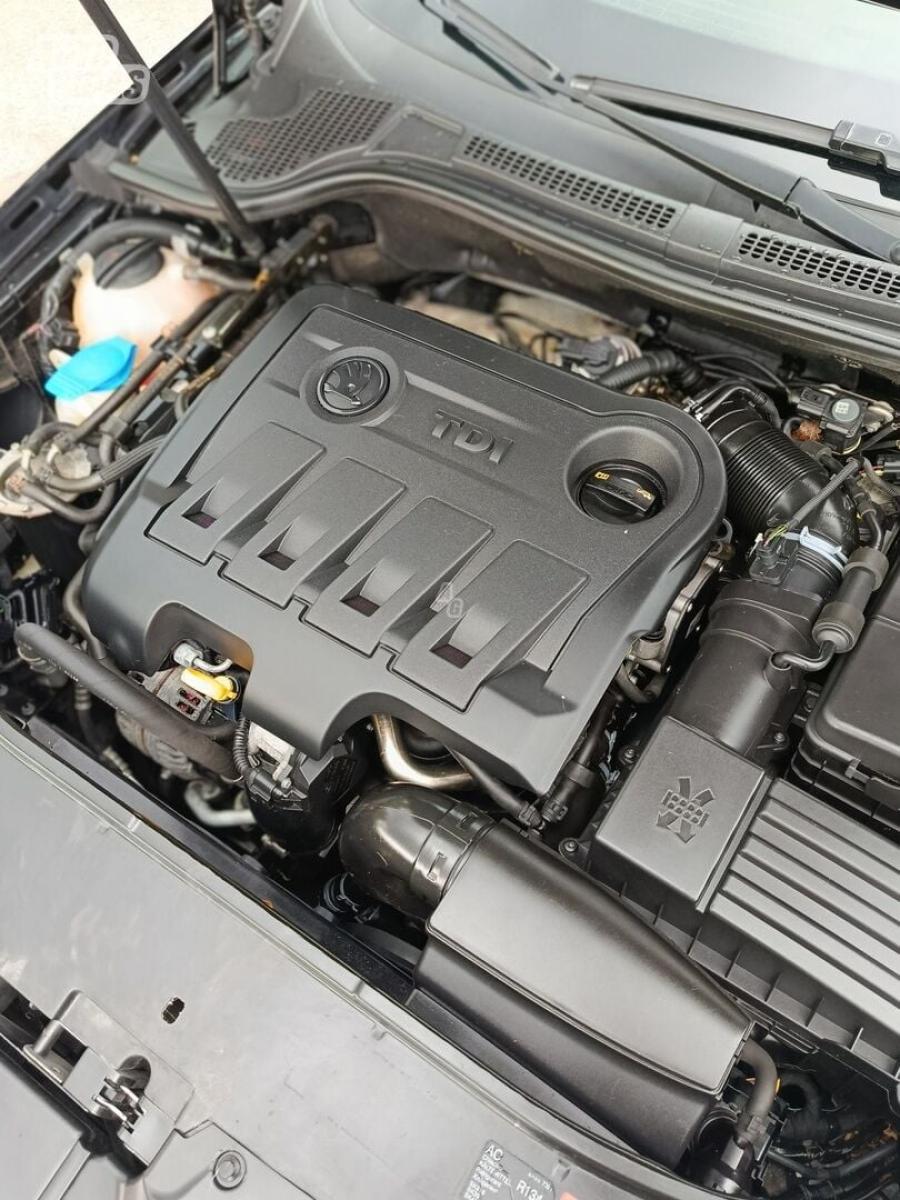 Skoda SuperB 2014 in Marijampole, with an engine capacity of 2.00 L and mileage of 297 thousand km for 6450 €, photo 23 on AUTOMOTO.COM.LV