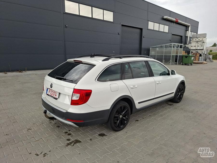 Skoda SuperB 2014 in Kaunas, with an engine capacity of 2.00 L and mileage of 330 thousand km for 5850 €, photo 8 on AUTOMOTO.COM.LV