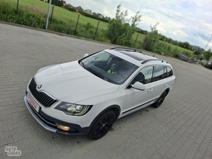 Skoda SuperB 2014 in Kaunas, with an engine capacity of 2.00 L and mileage of 330 thousand km for 5850 €, photo 21 on AUTOMOTO.COM.LV