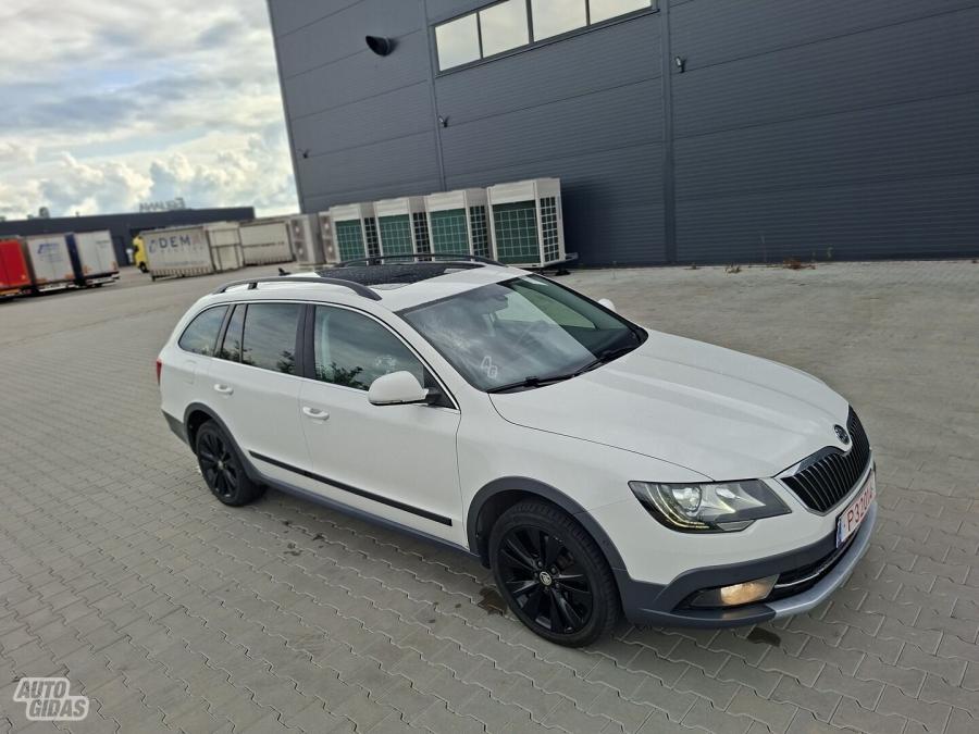 Skoda SuperB 2014 in Kaunas, with an engine capacity of 2.00 L and mileage of 330 thousand km for 5850 €, photo 25 on AUTOMOTO.COM.LV